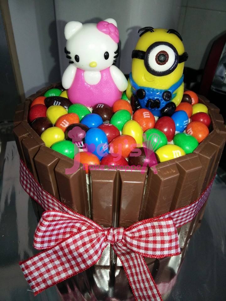 Hello Kitty & Minion M&Ms Kit Kat Rainbow Cake – Joey's Bake Shoppe