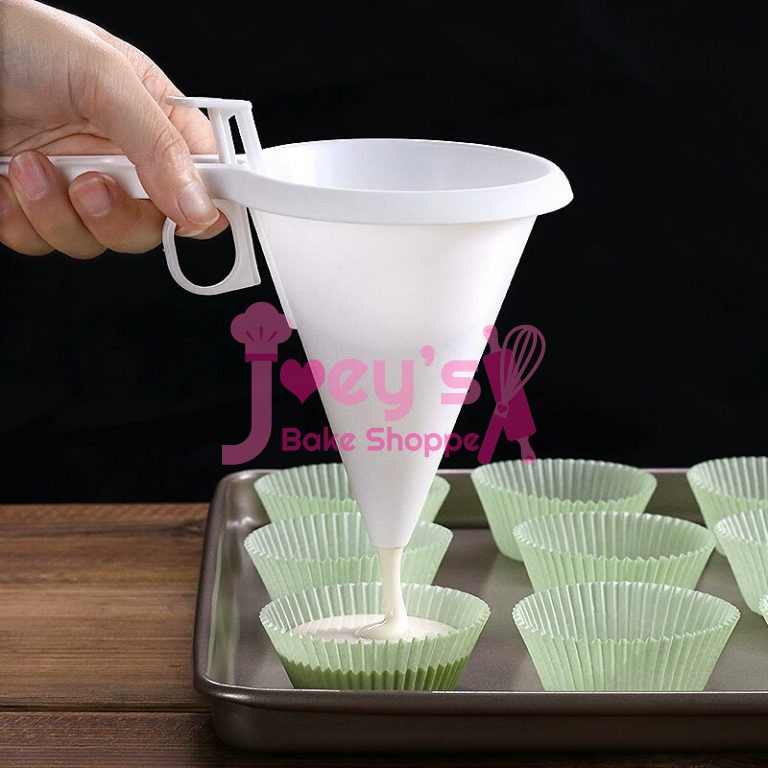 Dough Shaper Cutter Roller For Pie Or Tart – Joey's Bake Shoppe